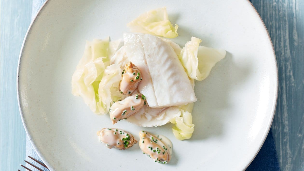 Schelvis brandade met spitskool en mosselen - Recept